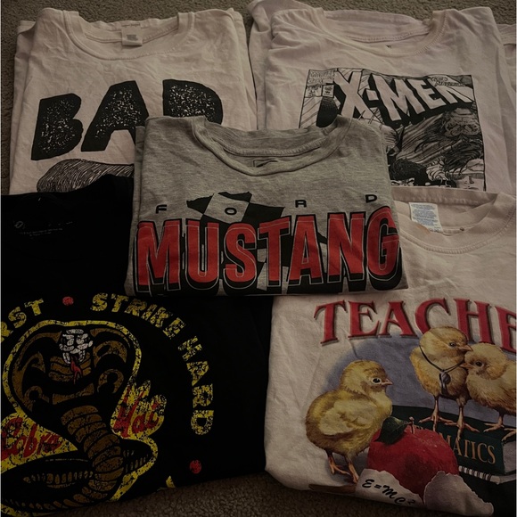 Tops | Graphic Tshirt Bundle | Poshmark
